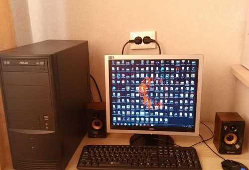 Компьютер с монитором, динамики, мышка, клава