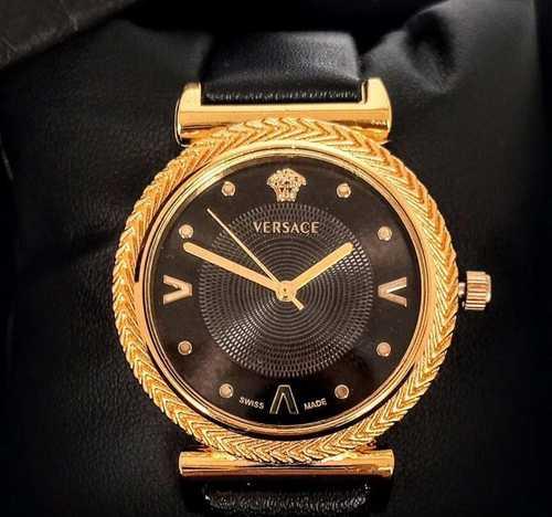 Часы женские Versace черно-золотые. Новые