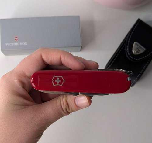 Нож Victorinox Swiss Champ