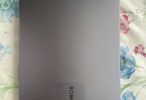 14" HONOR MagicBook X 14 NBR-WAI9, 512 ГБ, Core i3-10110U, RAM 8 ГБ, Intel UHD Graphics
