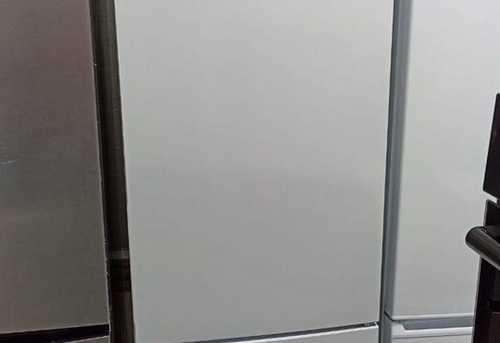 Холодильник Hyundai No Frost, 188 см, 310 л