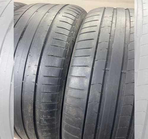 Pirelli P Zero 275/45 R20 и 305/40 R20