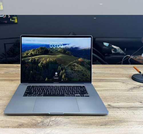 Macbook pro 16 2020 i9/32/1tb