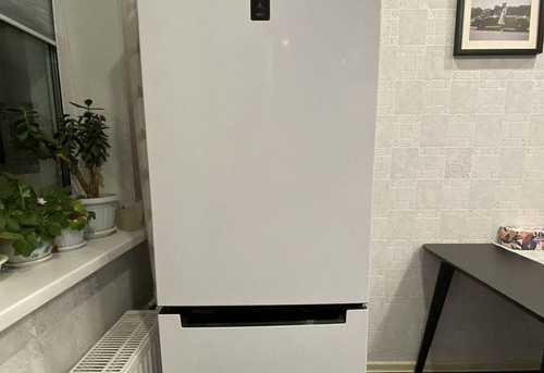 Холодильник indesit DF 5180 W