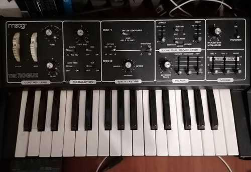 Moog Rogue, аналоговый синтезатор