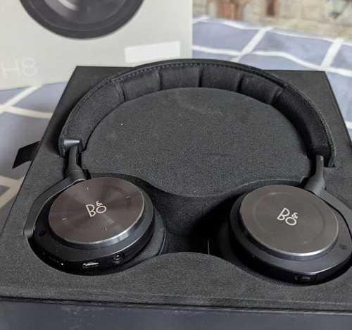 Bang & Olufsen H8