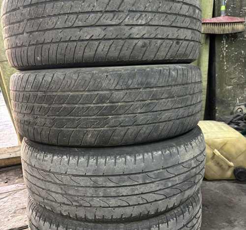 Toyo Versado LX 215/60 R17 96H