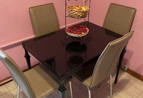 Кухонный стол стеклянный раздвижной и 4 стула