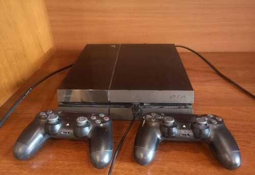 Sony playstation 4 (PS4) + 2 геймпада