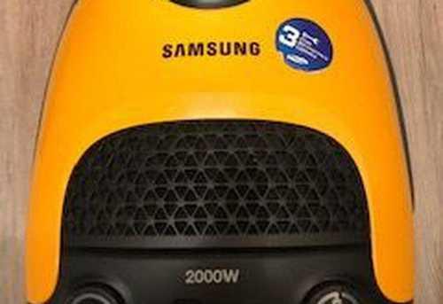 Пылесос Samsung SC20F30WE с циклонным фильтром