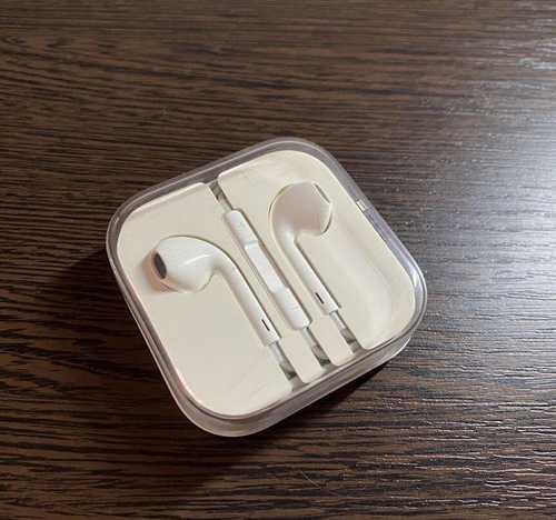 Наушники Apple EarPods с разъемом 3.5мм