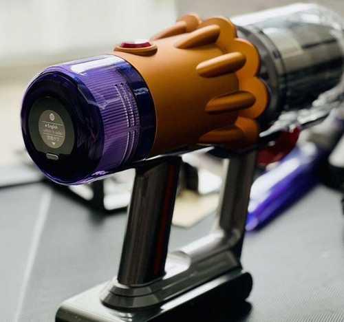 Dyson V12s Detect Slim Submarine