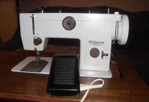 Электрическая швейная машинка Чайка-134