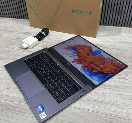Ультрабук honor core i3 10Gen ips экран