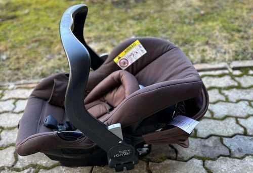 Автолюлька Britax с базой