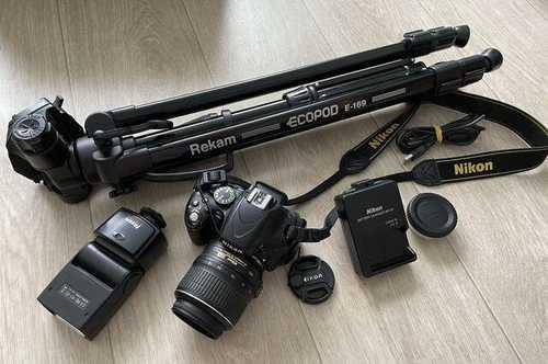 Комплект: Nikon D5100,вспышка Nissin,штатив Rekam