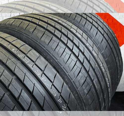 Kapsen RS26 265/35 R18 75W