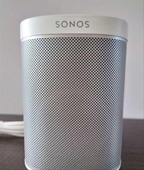 Аудиоколонка Sonos Play1 с кронштейном