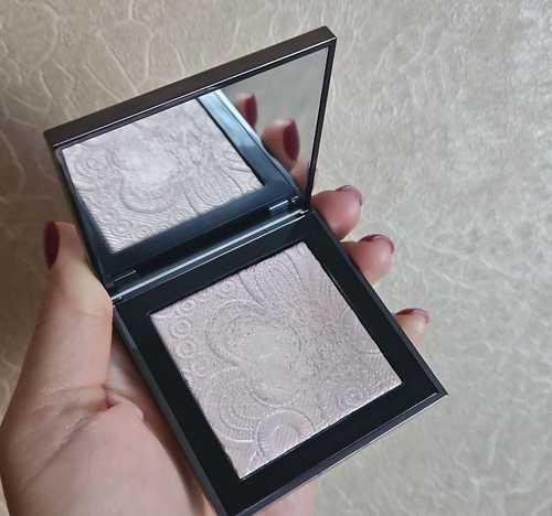 Burberry хайлайтер 03