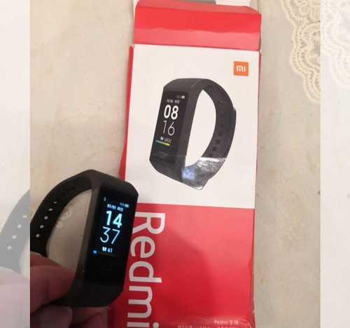 Фитнес браслет xiaomi mi band 4