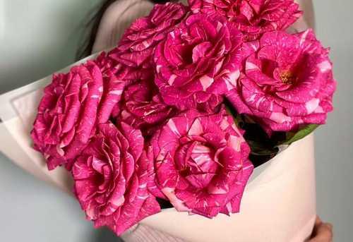 Букет пионовидных французских роз