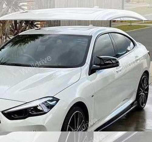 Накладки на зеркала BMW F44 М стиль черный глянец