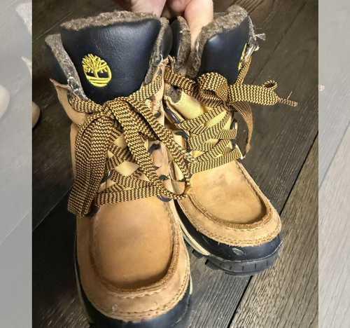 Ботинки зимние для девочки 27-28 timberland