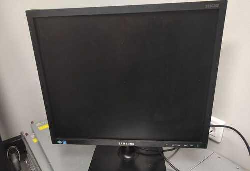 Монитор 19" Samsung S19C200 4:3 DVI