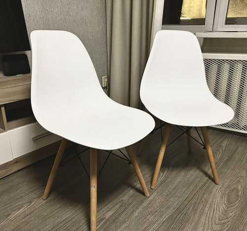 Стулья eames