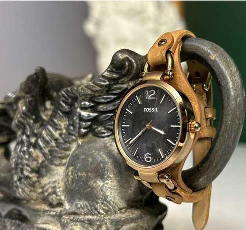 Женские Наручные часы Fossil Trend ES3077