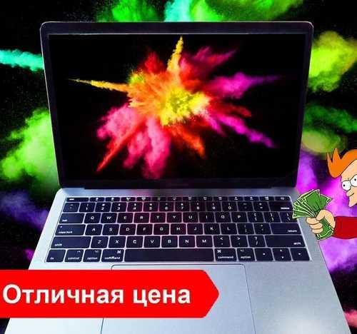 Шикарный Apple macbook pro 2017 отличное состояние