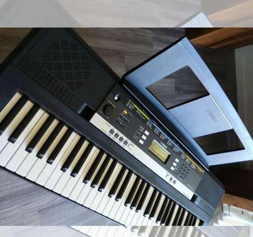 Синтезатор Yamaha PSR-E243