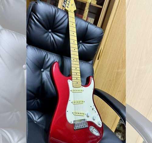 Fender American Stratocaster 2001 Candy Apple Red