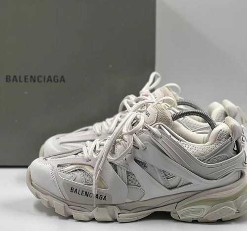 Balenciaga track