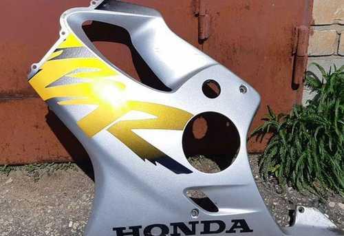 Мотопластик Honda cbr600f4