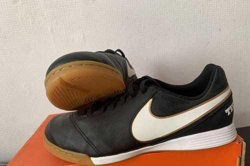 Футзалки nike
