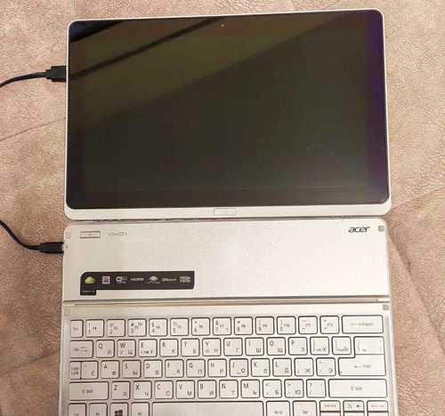 Планшет Acer iconia w700