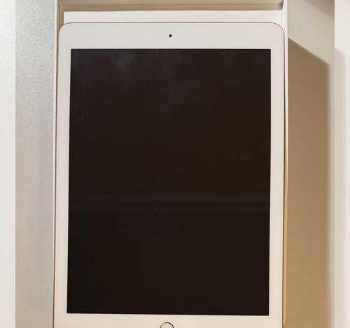 Apple iPad 6 (2018) Rose Gold 128 GB