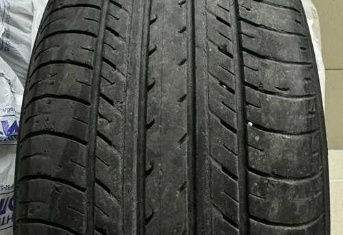 Yokohama BluEarth E70 215/55 R17