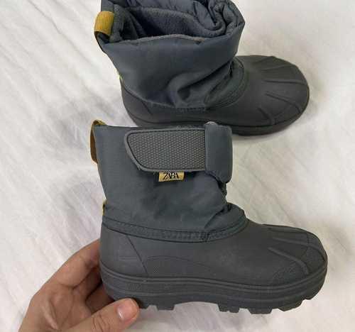 Детские демисезонные резиновые сапоги Zara 24 р-р