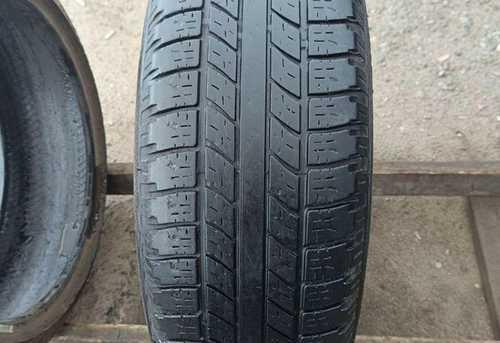 Goodyear Wrangler HP All Weather 215/65 R16