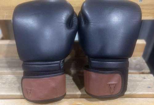 Боксерские перчатки Title boxing 14oz