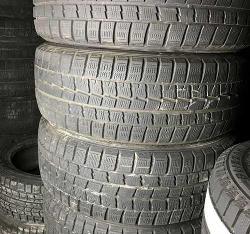 Dunlop Winter Maxx WM01 215/50 R17