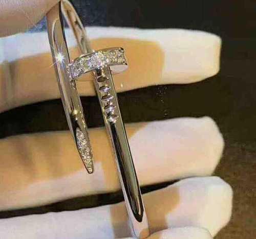 Браслет Cartier Juste un Clou из белого золота 0,68ct