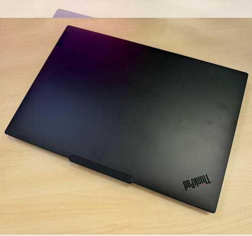 Ноутбук Lenovo ThinkPad P1 Gen 7 / 512 GB