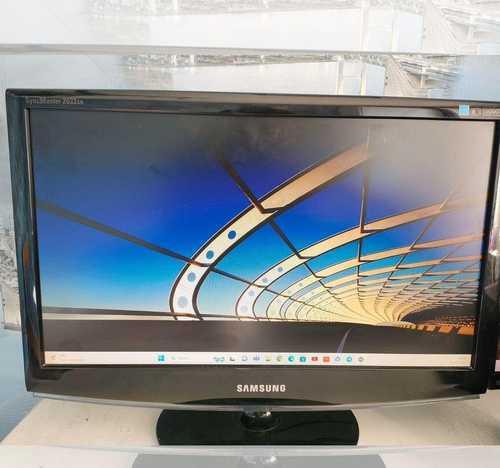 Монитор Samsung SyncMaster 2033sn