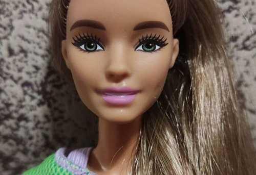 Barbie Джойс зелёный топ, шатенка gxf05