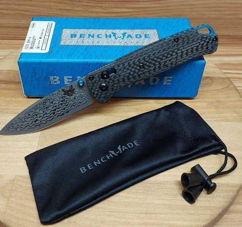 Нож складной Benchmade Bugout 535 Дамаск Carbon