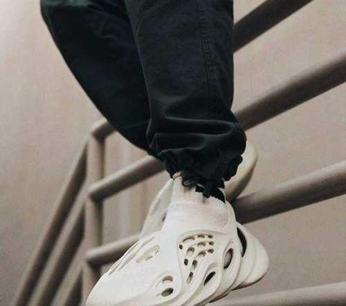 Кроссовки adidas yeezy foam runner