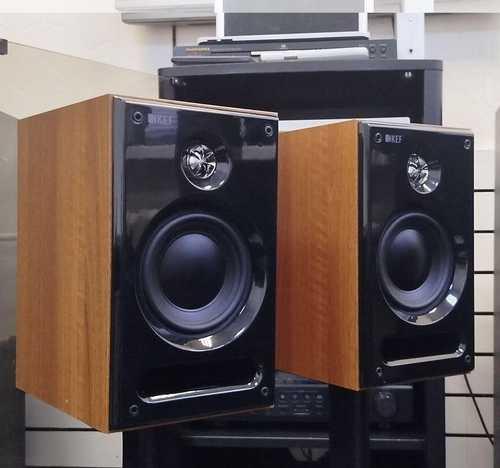 Колонки KEF C1